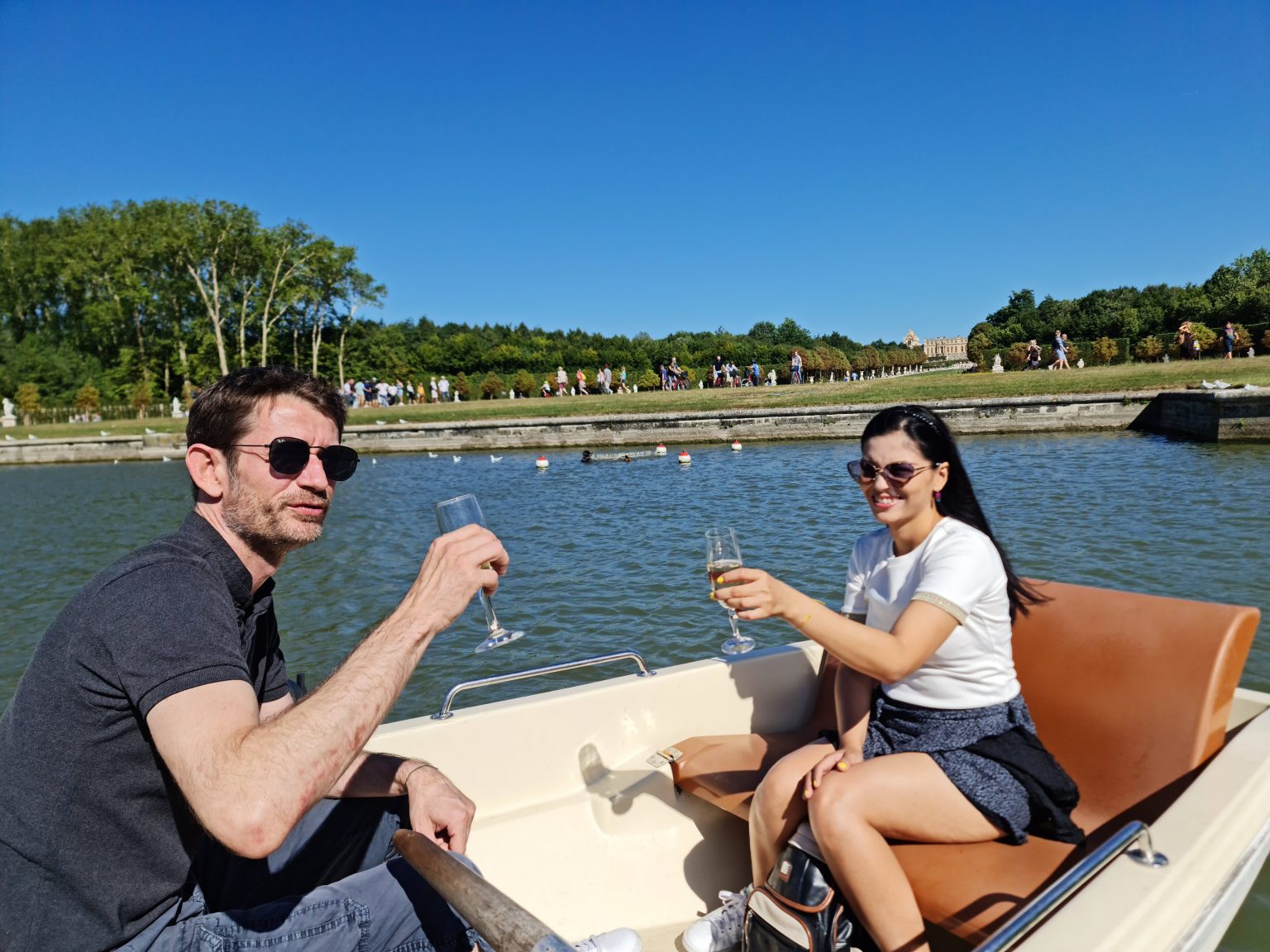 Paris Private Boat Tour | Luxury Seine River Cruises in Paris